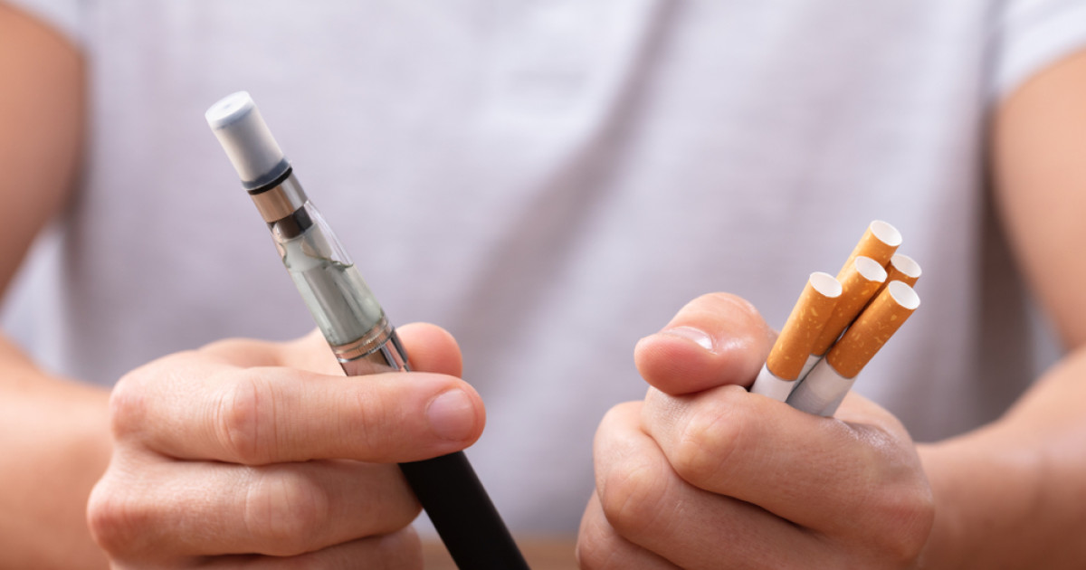 Antara Rokok Konvensional dan Vape, Mana yang Lebih Aman untuk ...