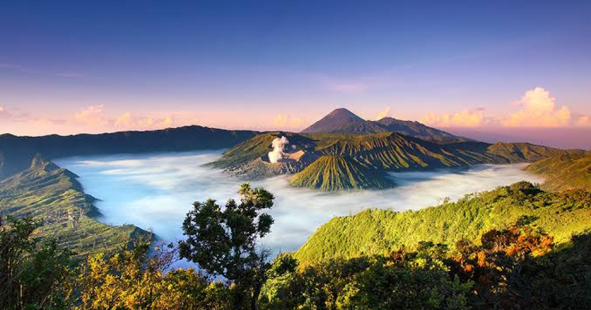 Kalahkan Gunung Fuji, Bromo Duduki Posisi Ketiga Dalam Daftar Taman ...