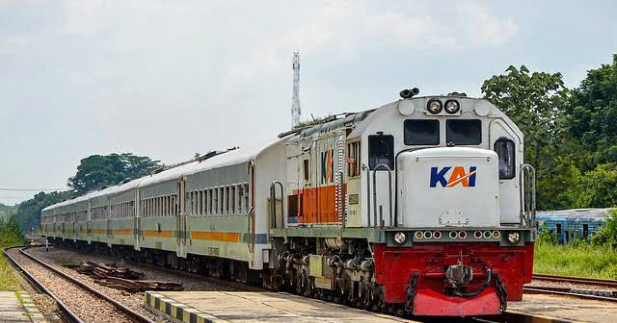 Jakarta-Surabaya Jadi Rute Kereta Paling Ramai Jelang Libur Nataru - GoodStats
